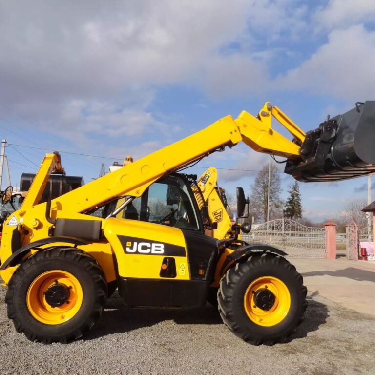 Boom Loader Rental Dubai | Heavy-Duty Telehandlers