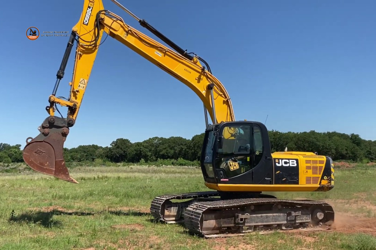 JCB Heavy Equipment: Excavators, Loaders, Backhoes